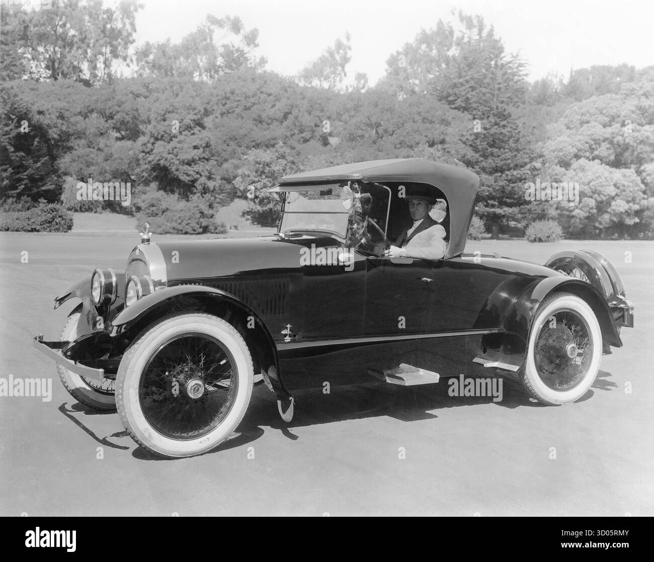 Car driver in suit Black and White Stock Photos & Images - Alamy