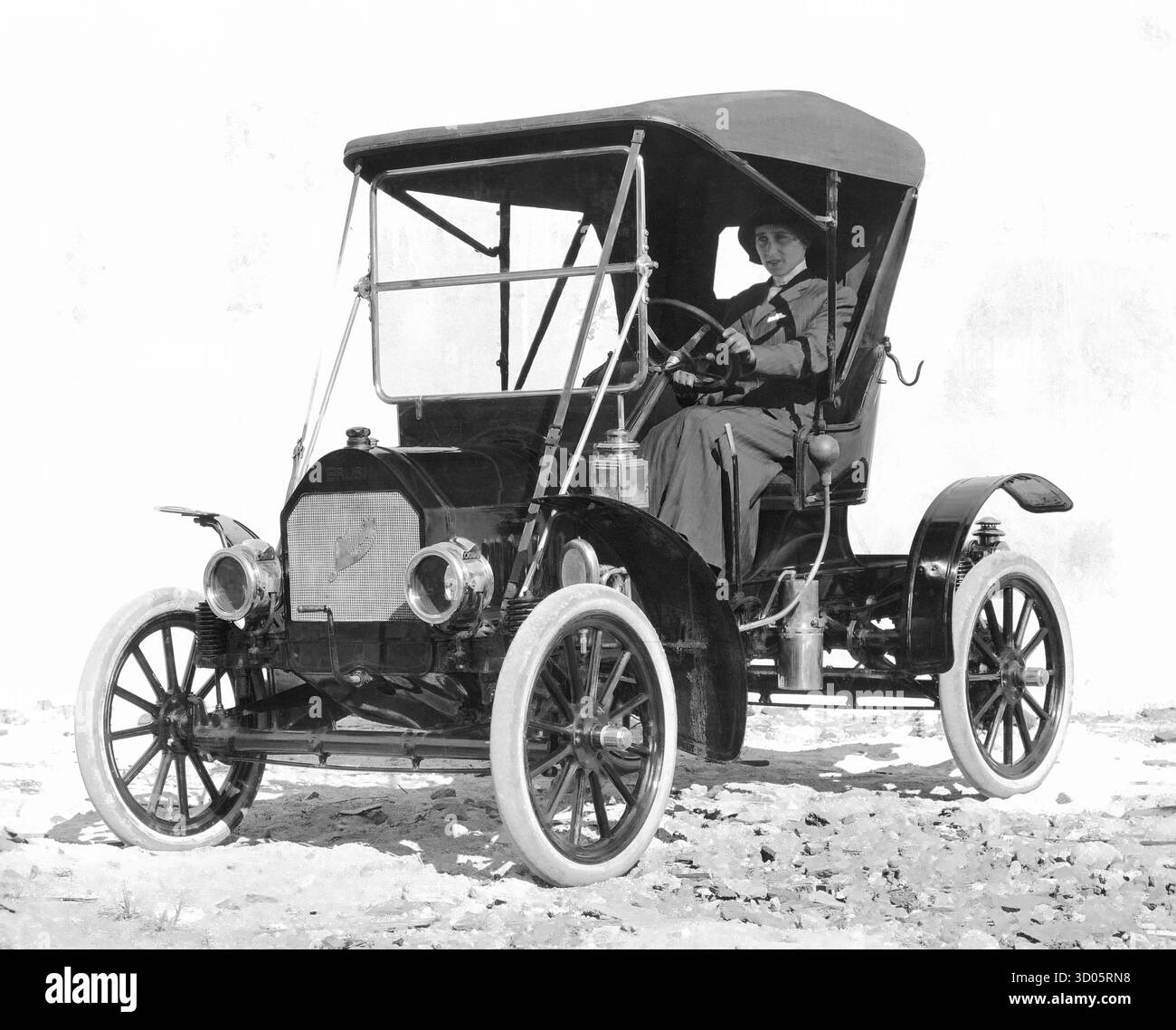 Auto lady Black and White Stock Photos & Images - Alamy