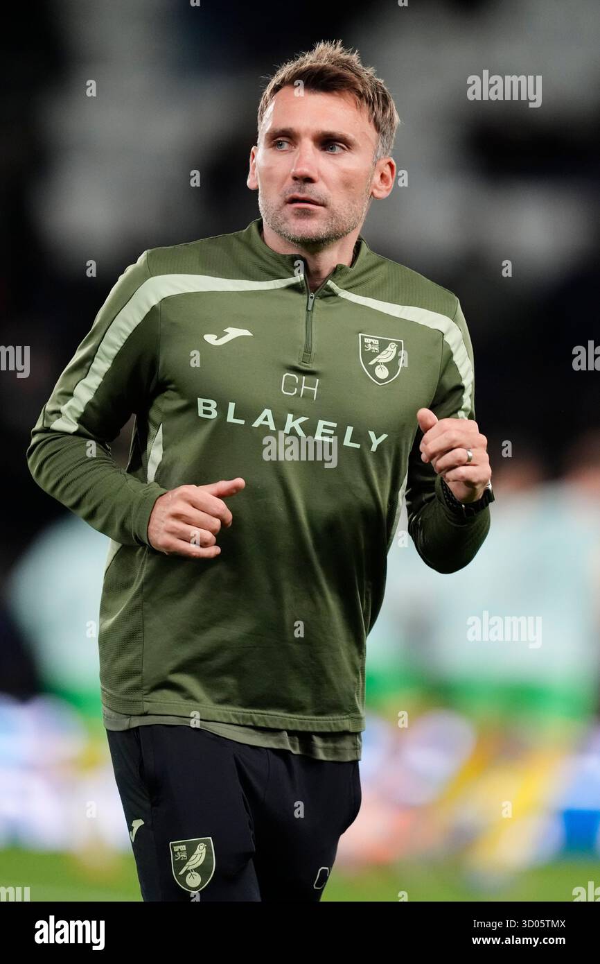 Norwich City assistant manager Chris Hogg during the Sky Bet ...