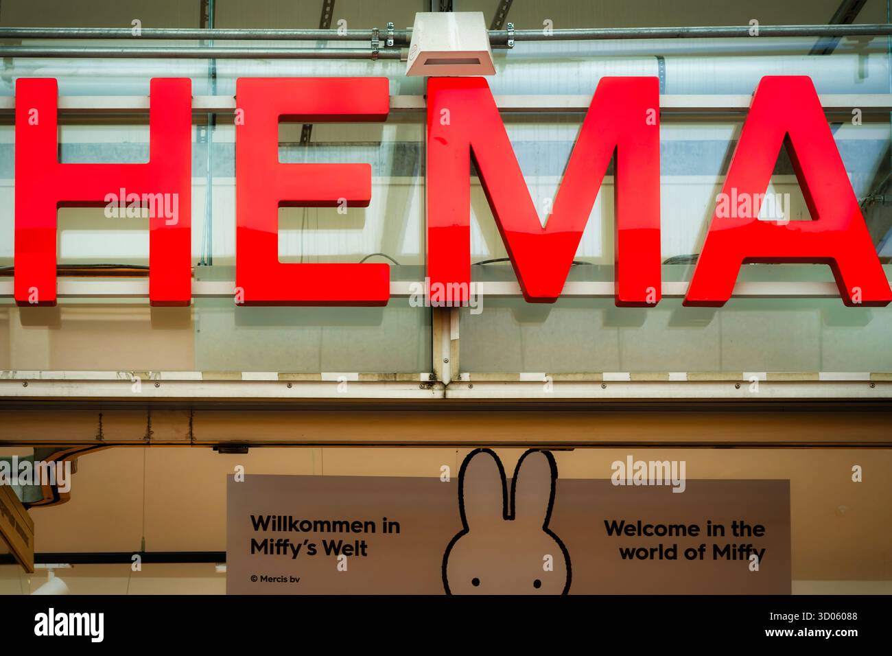 Welcome to cologne logo hi-res stock photography and images - Alamy