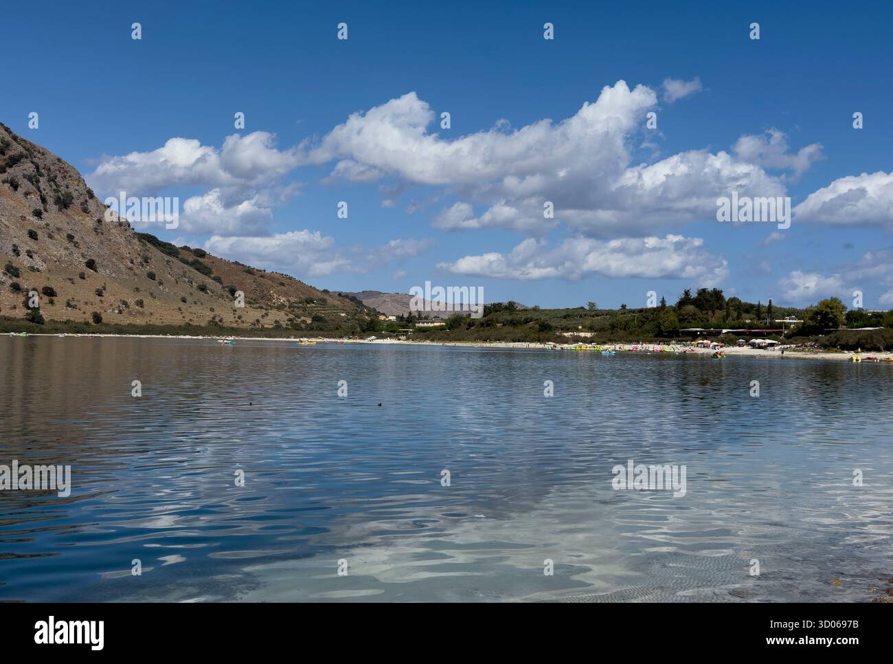 Tourist draw hi-res stock photography and images - Alamy