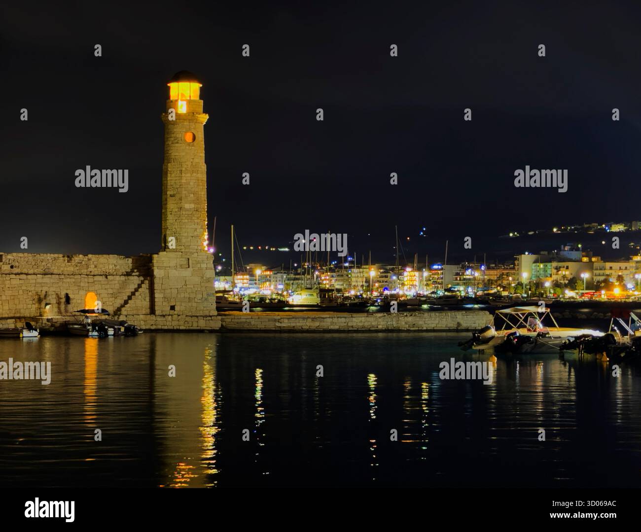 Lighthouse silhouette rethymnon hi-res stock photography and images - Alamy