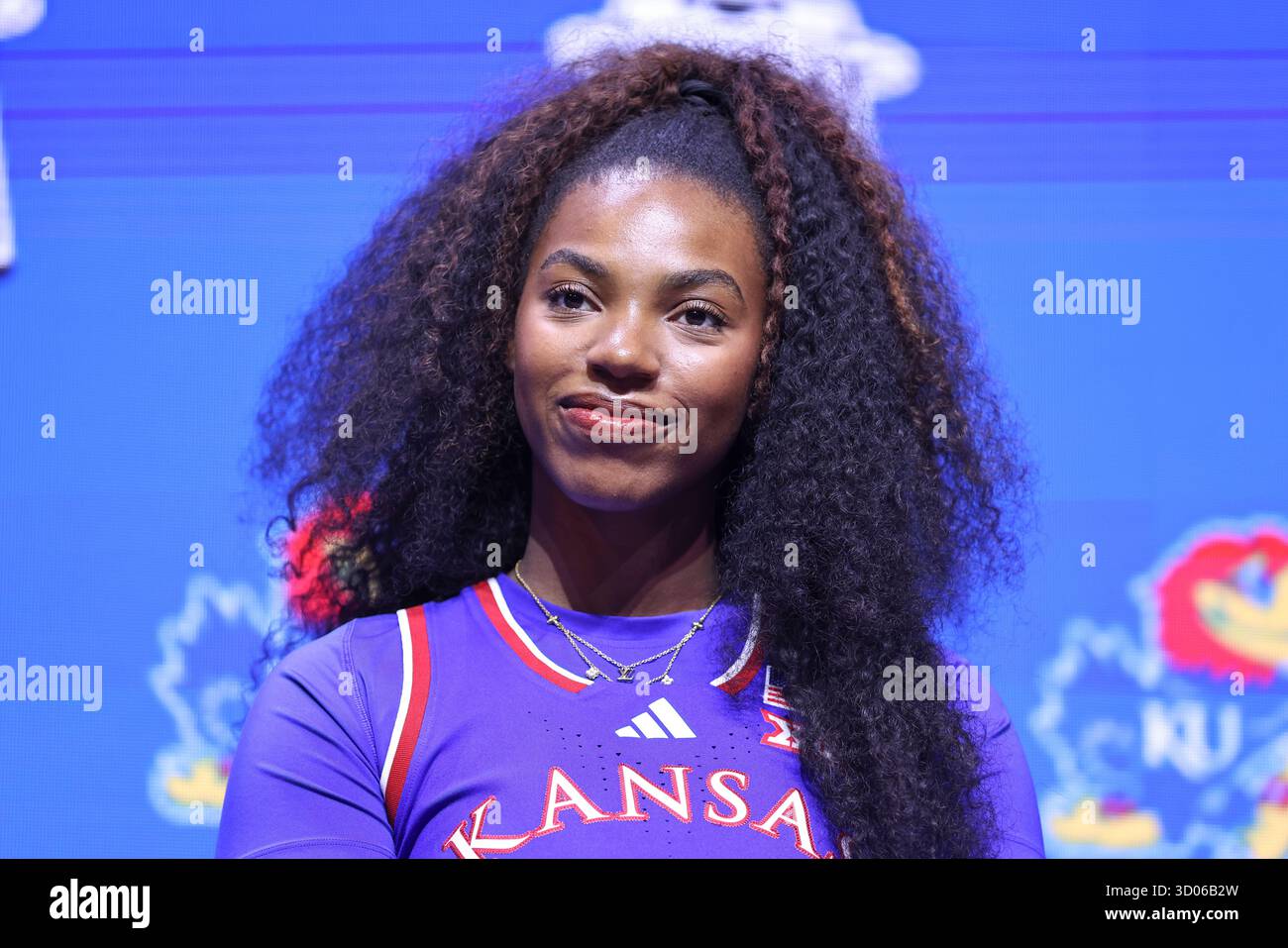 KANSAS CITY, MO - OCTOBER 21: Kansas Jayhawks S'Mya Nichols during the ...