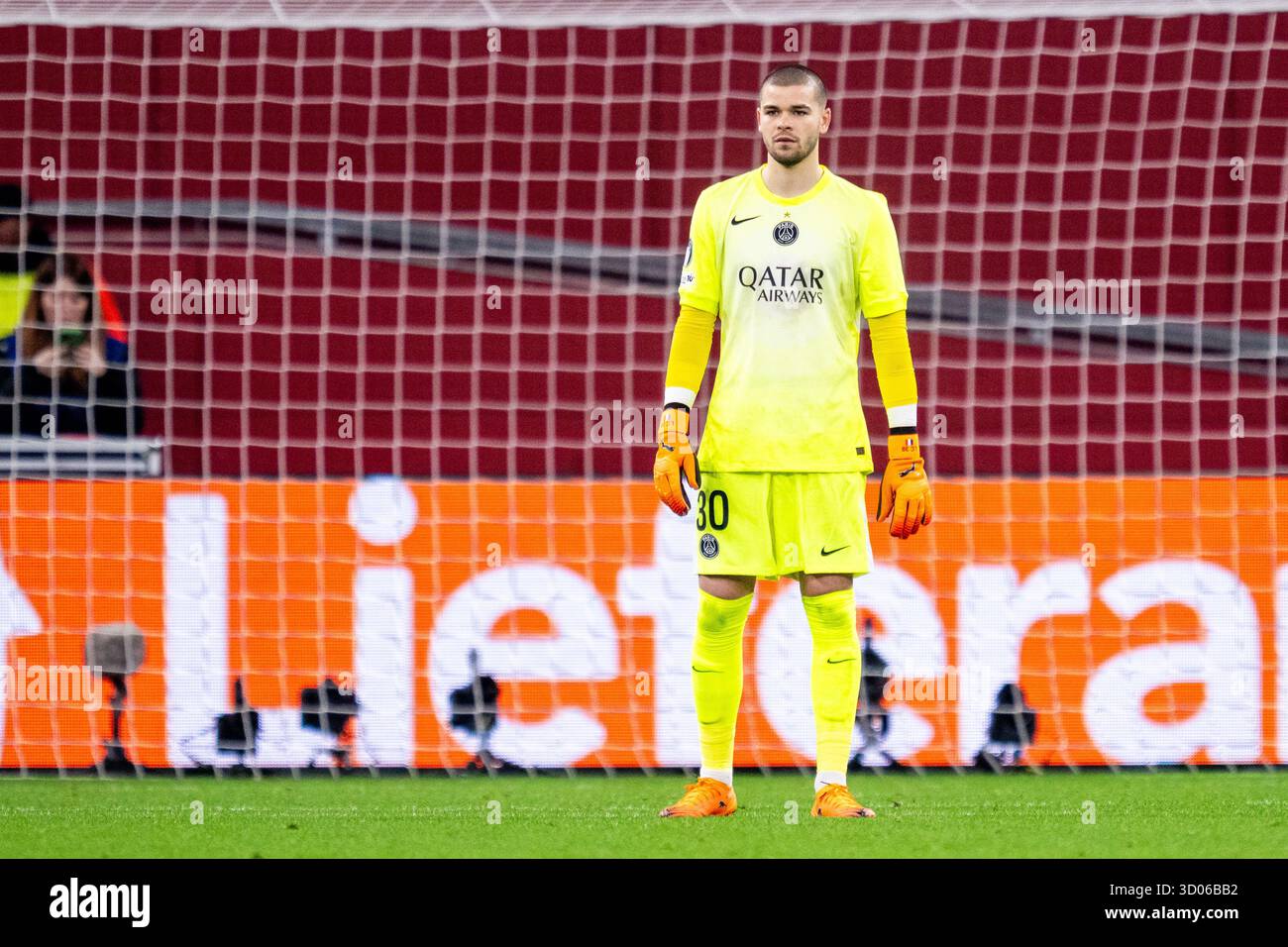 LEVERKUSEN, GERMANY - OCTOBER 21: Paris Saint-Germain goalkeeper Lucas ...