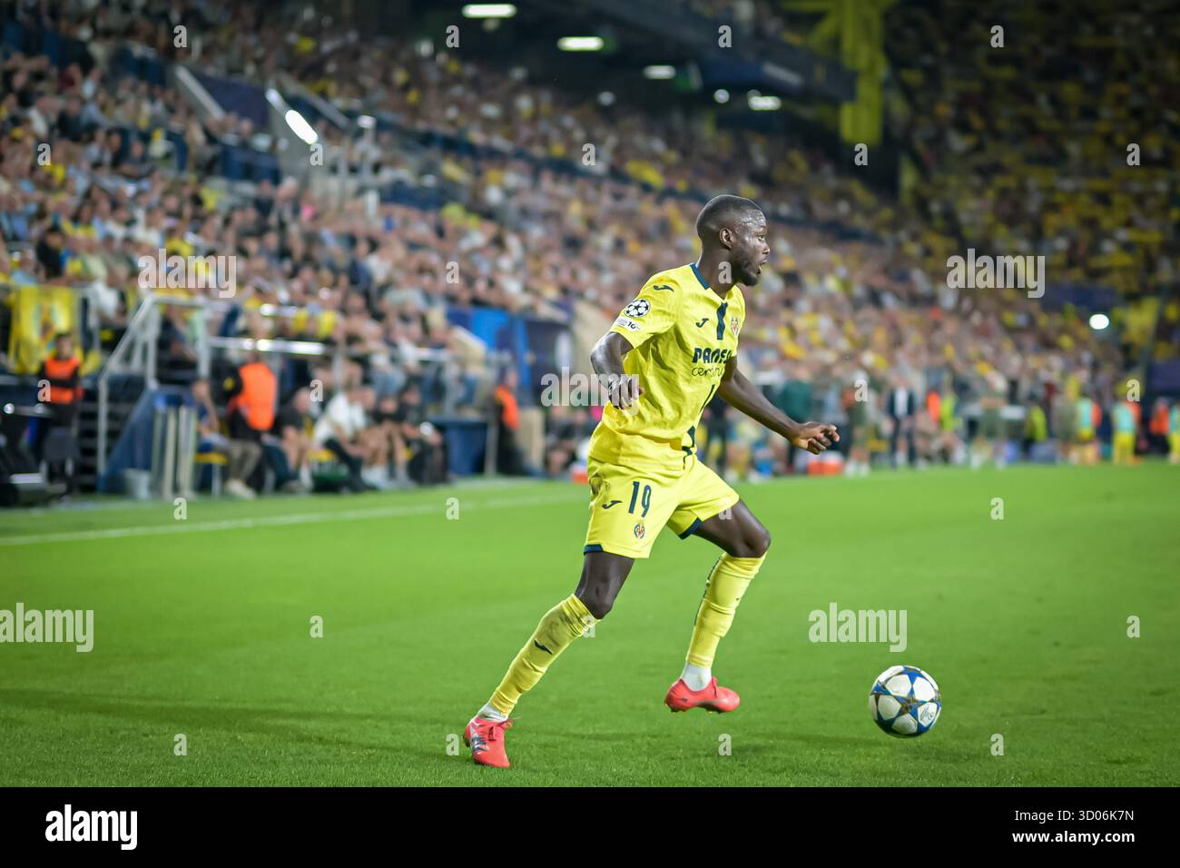 Nicolas Pepe (Villarreal CF) in action during the UEFA Champions League ...