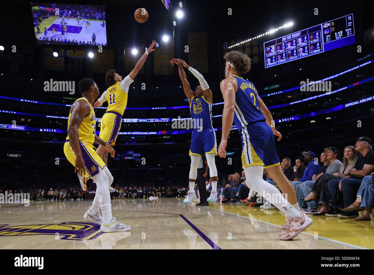 Golden State Warriors' Al Horford (20) shoots over Los Angeles Lakers ...