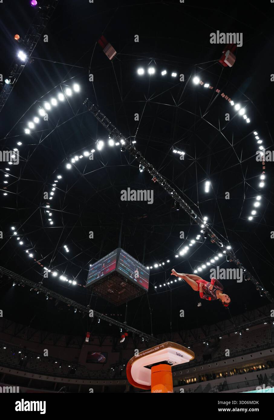 Deng yalan hi-res stock photography and images - Alamy