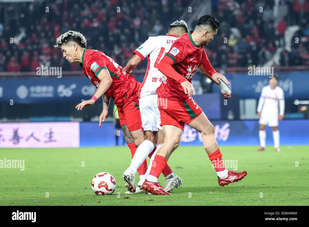 Henan Jiuzu Dukang Football Club defeated Changchun Yatai Football Club ...