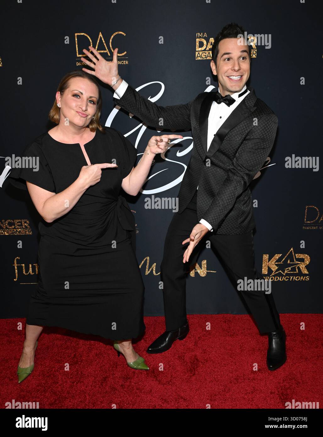 Beverly Hills, USA. 21st Oct, 2025. Mandy Moore and Skylar Astin ...