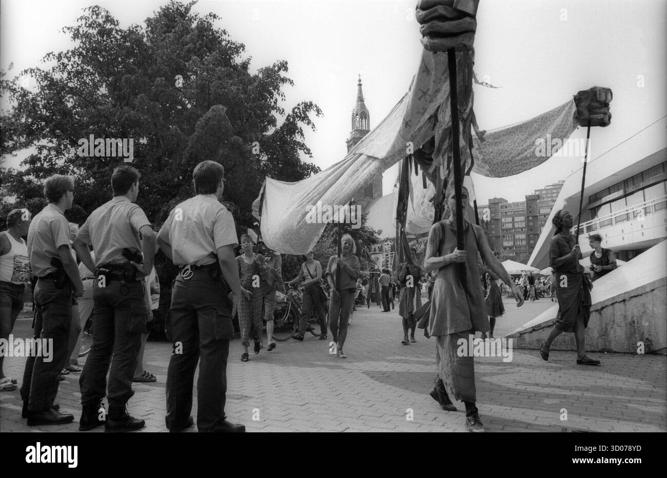 San francisco police officer Black and White Stock Photos & Images - Alamy