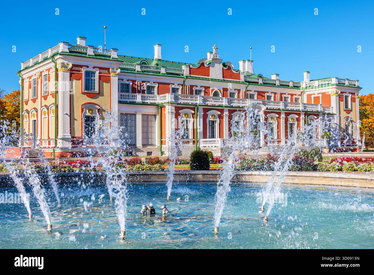 Fountain and Kadriorg Palace built by Peter the Great in 1718-1727 ...