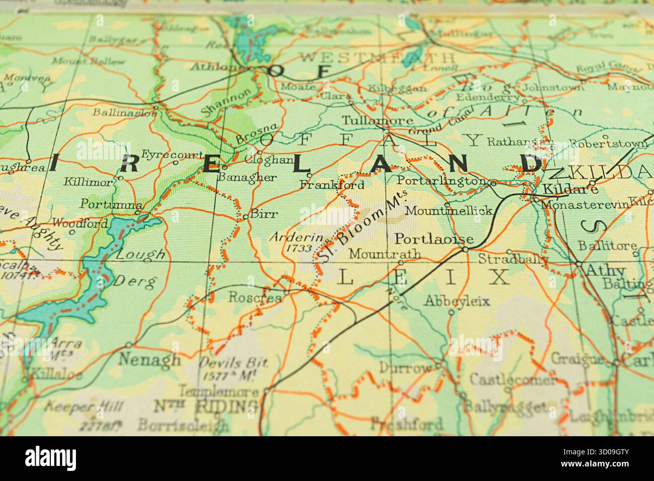 Ireland map colorful detailed hi-res stock photography and images - Alamy