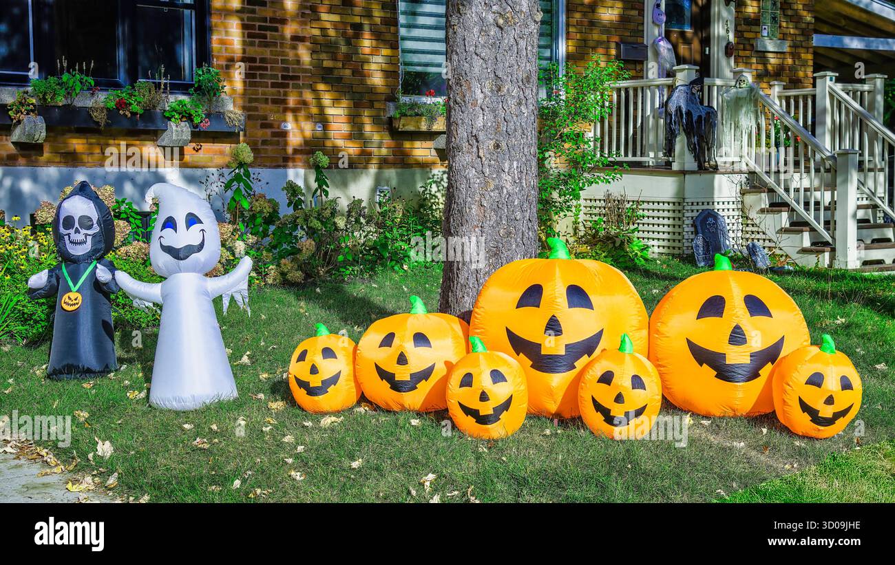 Vibrant displays halloween 2025 hi-res stock photography and images - Alamy