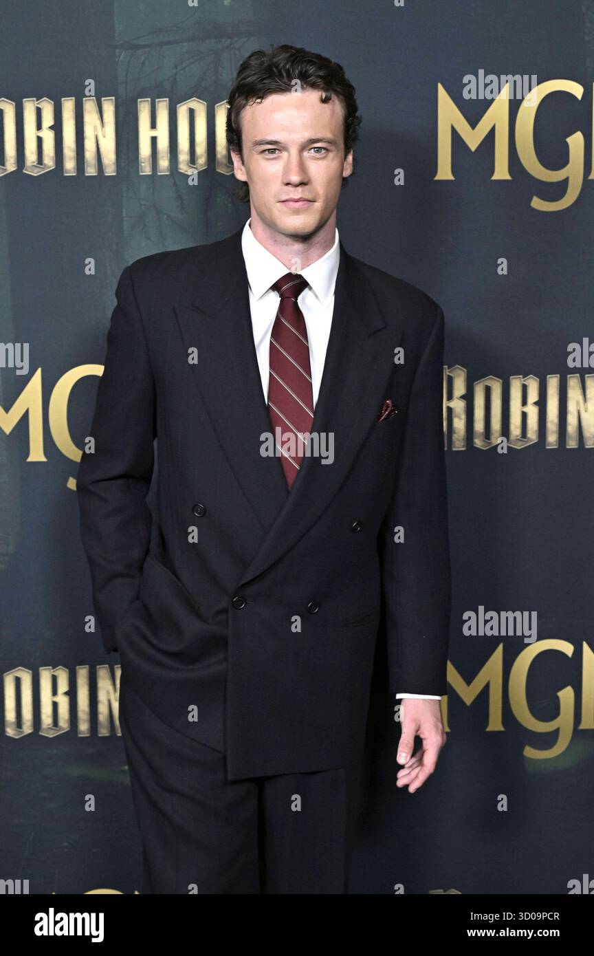Jack Patten bei der Premiere der MGM Serie Robin Hood im Culver Theater ...