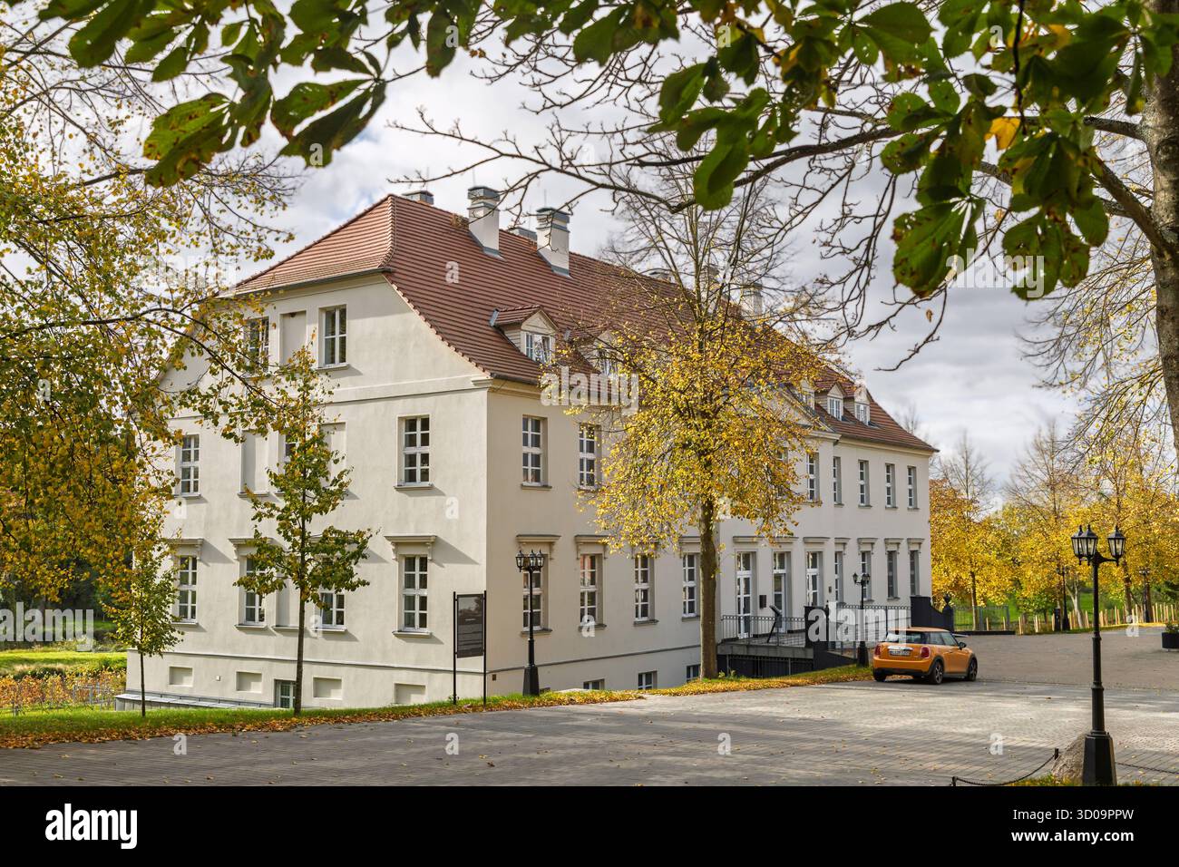 17.10.2025: Schloss Rattey Rattey Mecklenburg-Vorpommern Deutschland ...