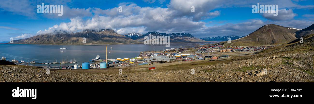 Norway, Svalbard, Spitsbergen, Adventdalen Valley, Longyearbyen, former ...
