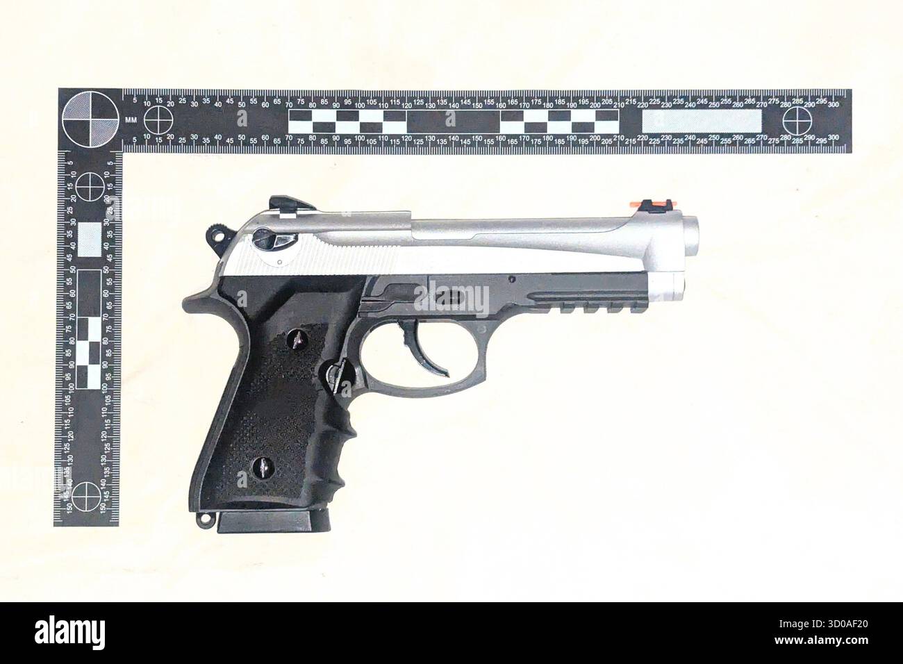 Police firearms crime hi-res stock photography and images - Alamy