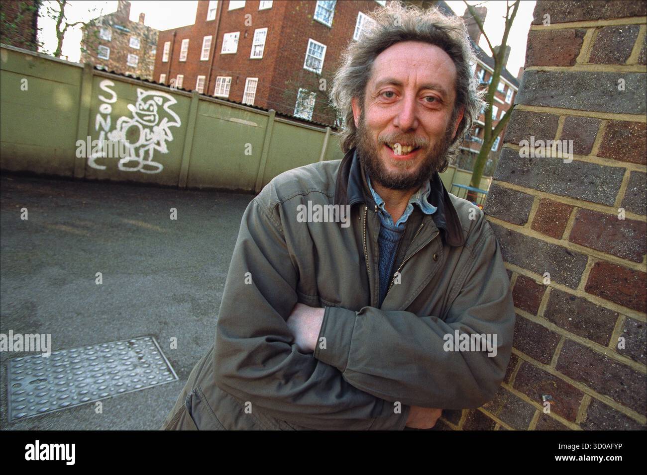 Michael Rosen, poet and author photographed at William Tyndale School ...