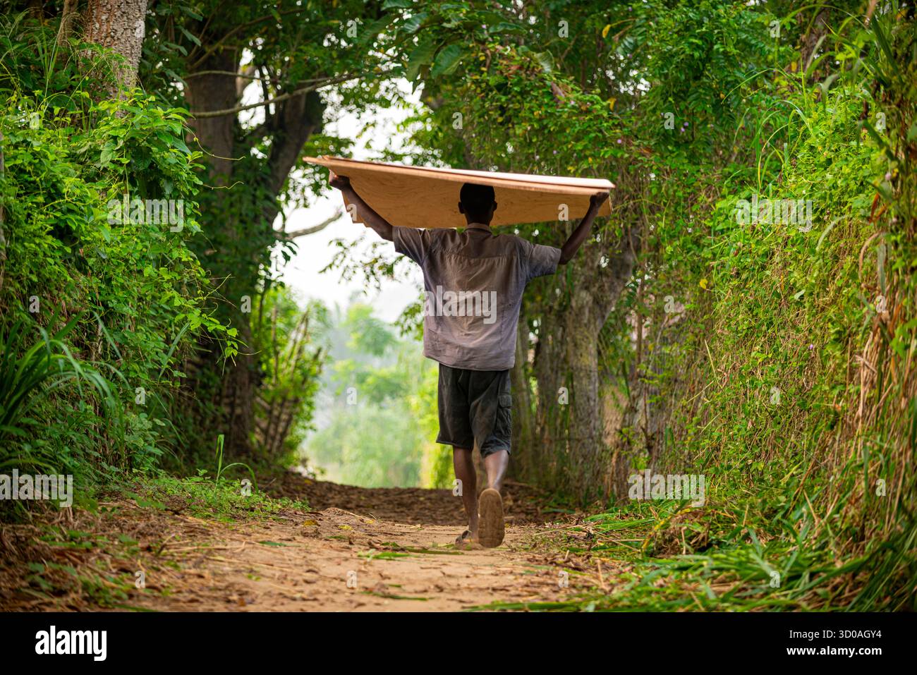 femme autochtones de village monkoto, RDC Stock Photo - Alamy