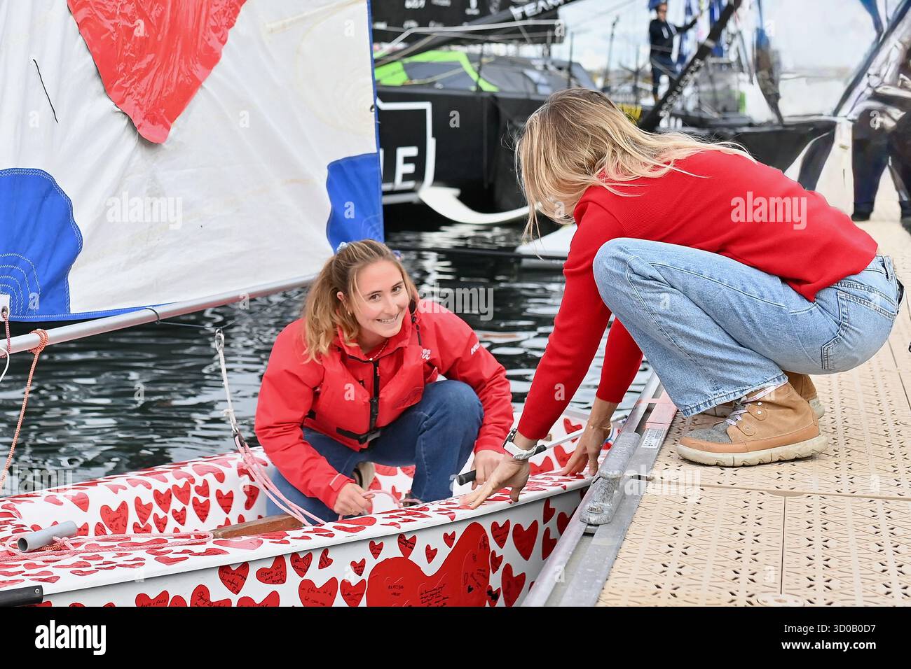 Le Havre, France. 22nd Oct, 2025. Skipers INITIATIVES COEUR Violette ...
