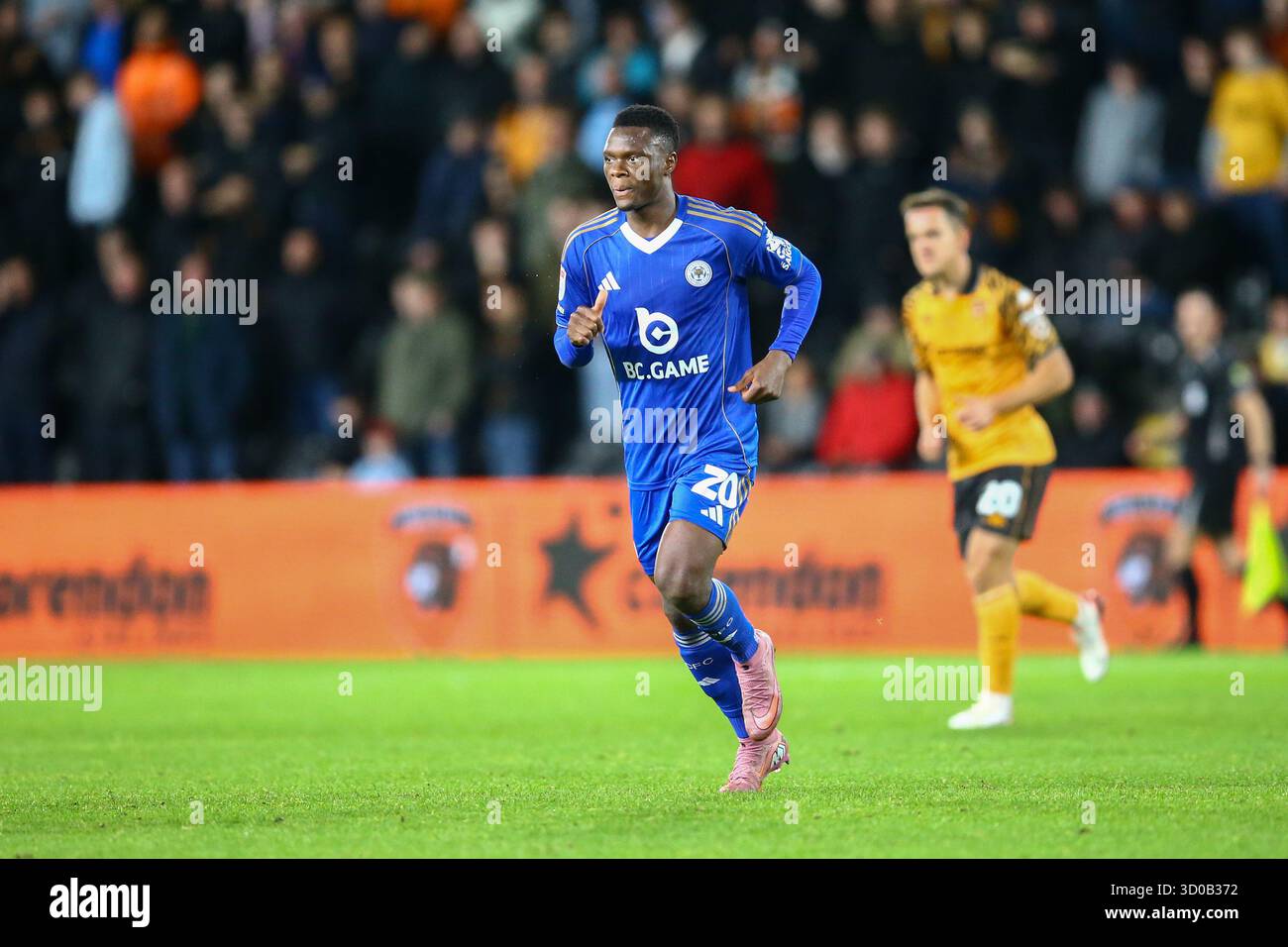 MKM Stadium, Hull, England - 21st October 2025 Patson Daka (20) of ...