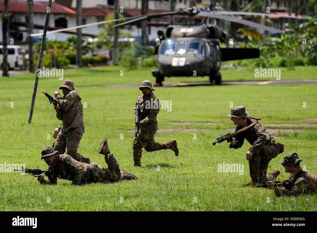 Panamanian and U.S. military personnel take part in joint drills at ...