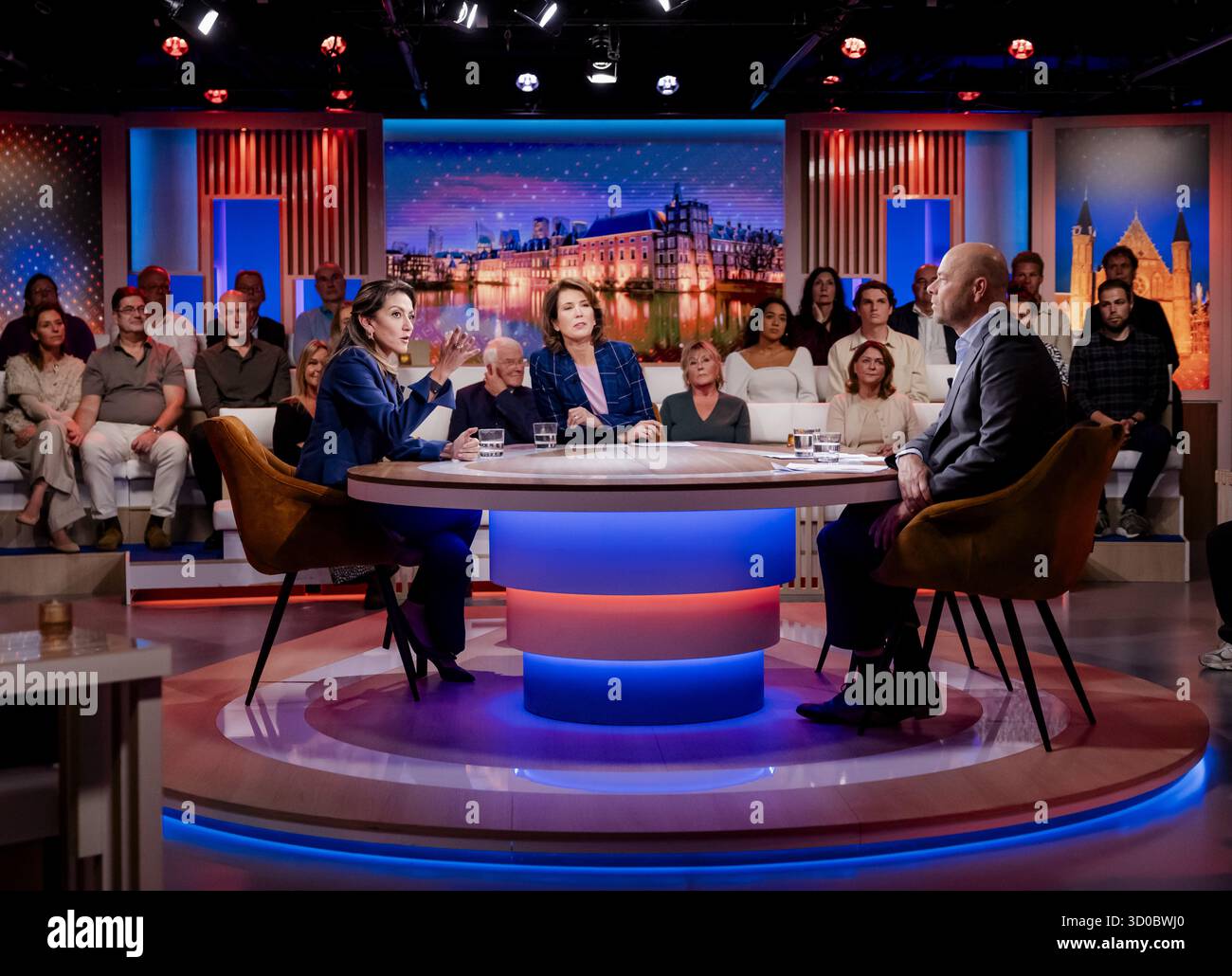 HILVERSUM – VVD party leader Dilan Yesilgoz is a guest on the current affairs program Nieuwsuur ...