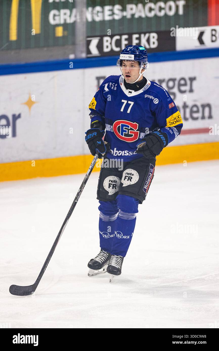 21/10/2025, Fribourg, BCF Arena, NL: Fribourg-Gottéron - EV Zug, #77 ...