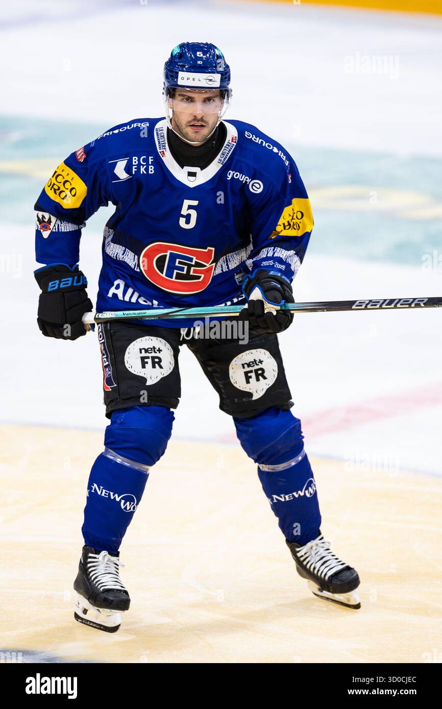 21/10/2025, Fribourg, BCF Arena, NL: Fribourg-Gottéron - EV Zug, #5 ...