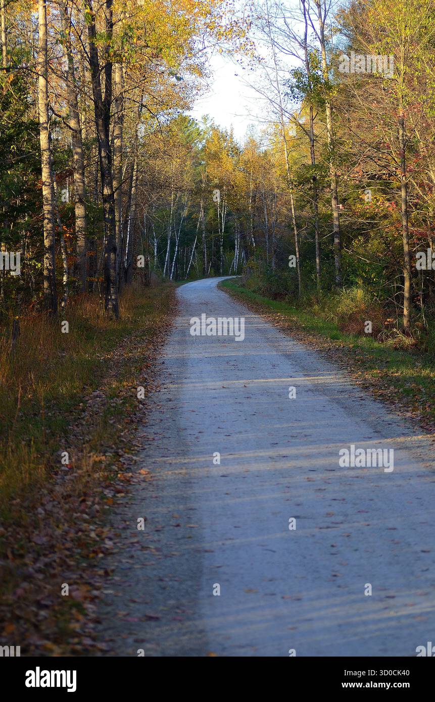 Country walking route hi-res stock photography and images - Alamy