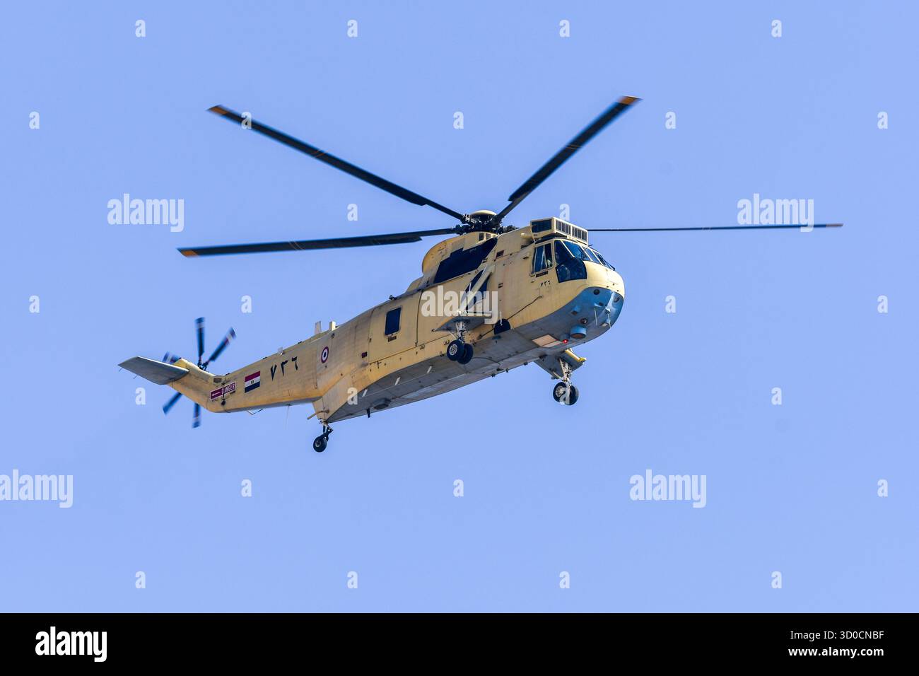 Westland sea king commando mk 2b hi-res stock photography and images ...