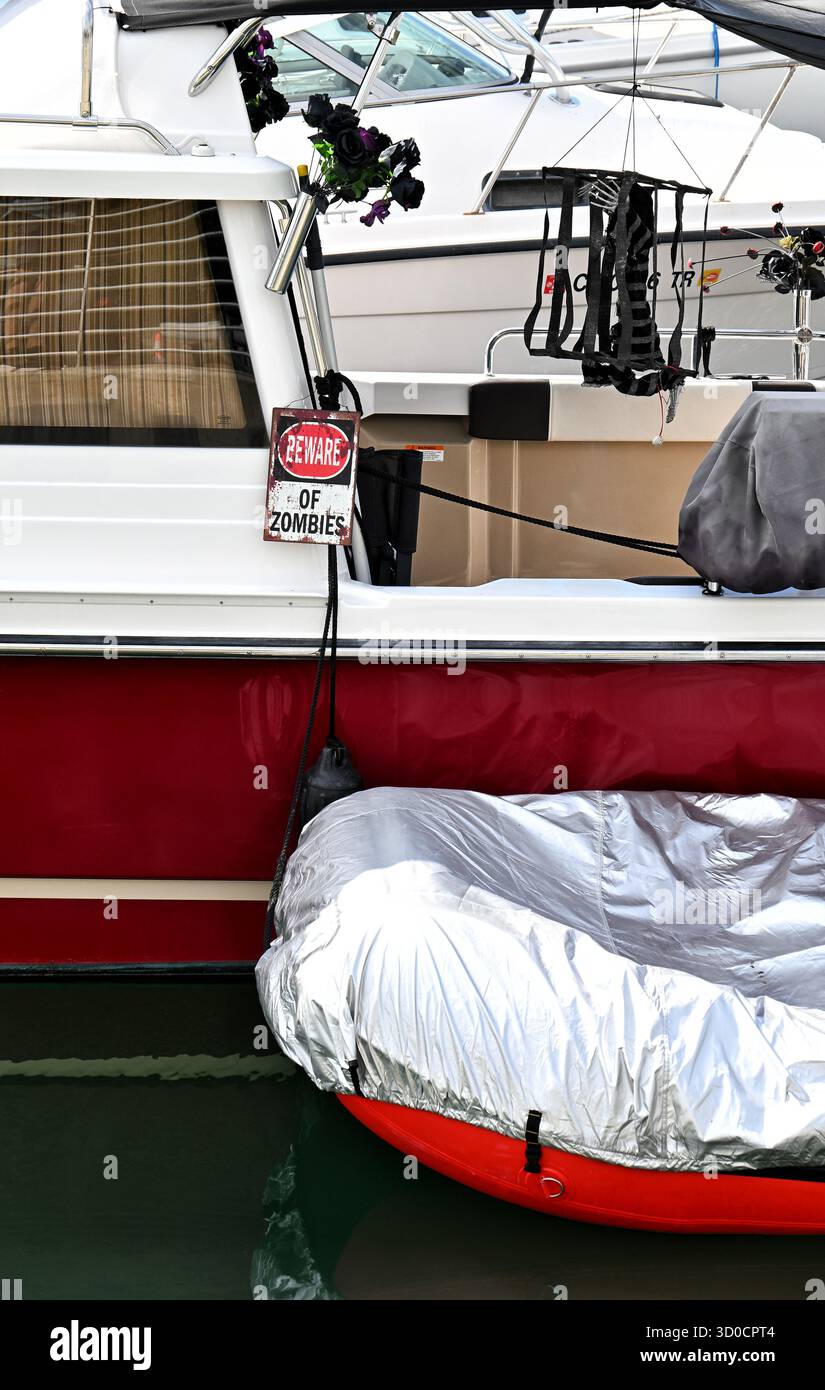 DANA POINT, CALIFORNIA - 21 OCT 2025: Beware of Zombies sign on a boat ...