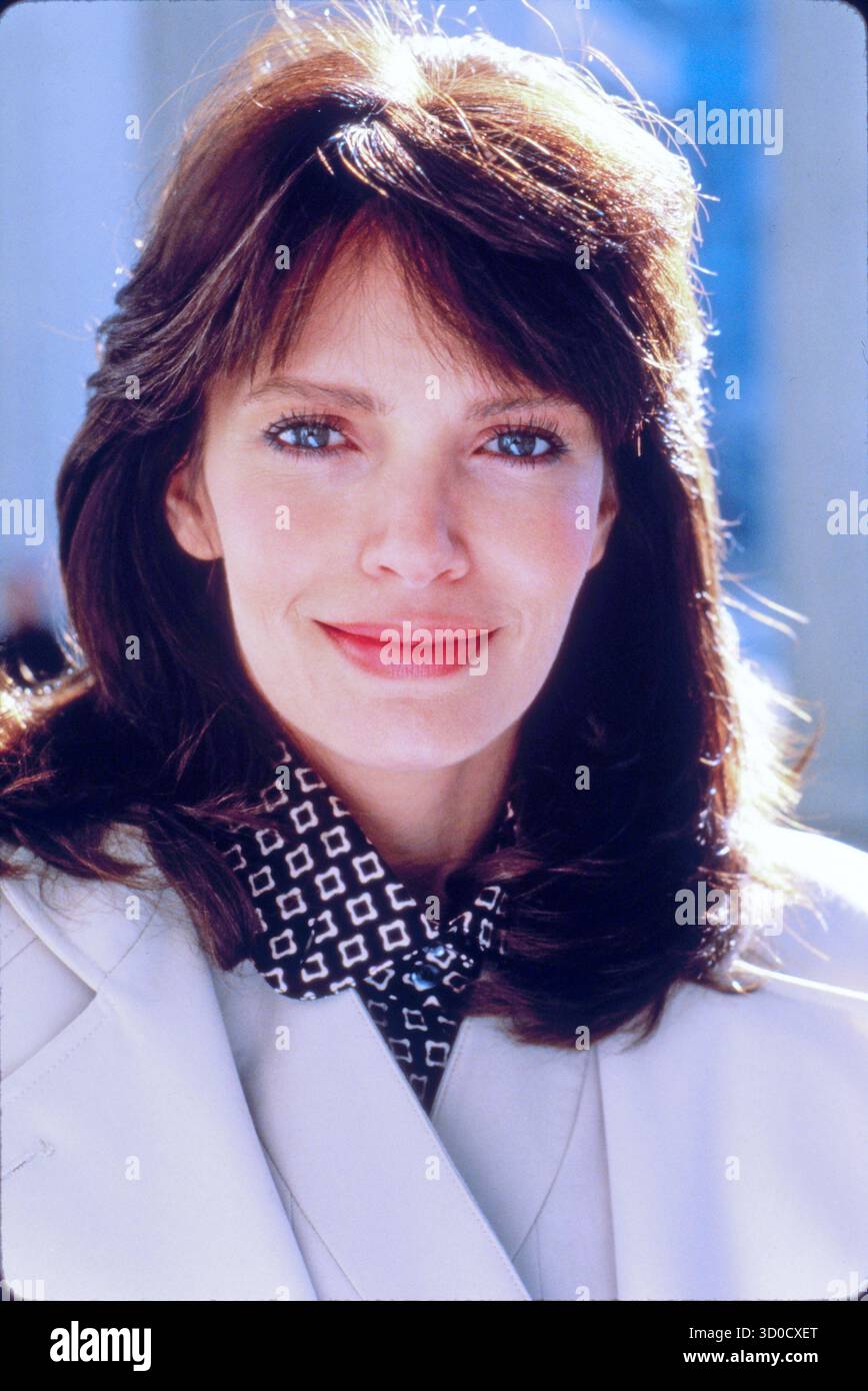 Jaclyn smith hi-res stock photography and images - Alamy