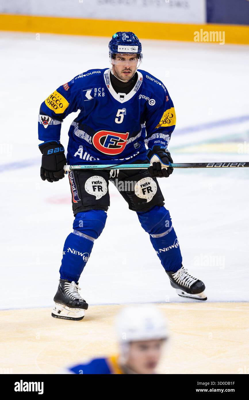 21/10/2025, Fribourg, BCF Arena, NL: Fribourg-Gottéron - EV Zug, #5 ...