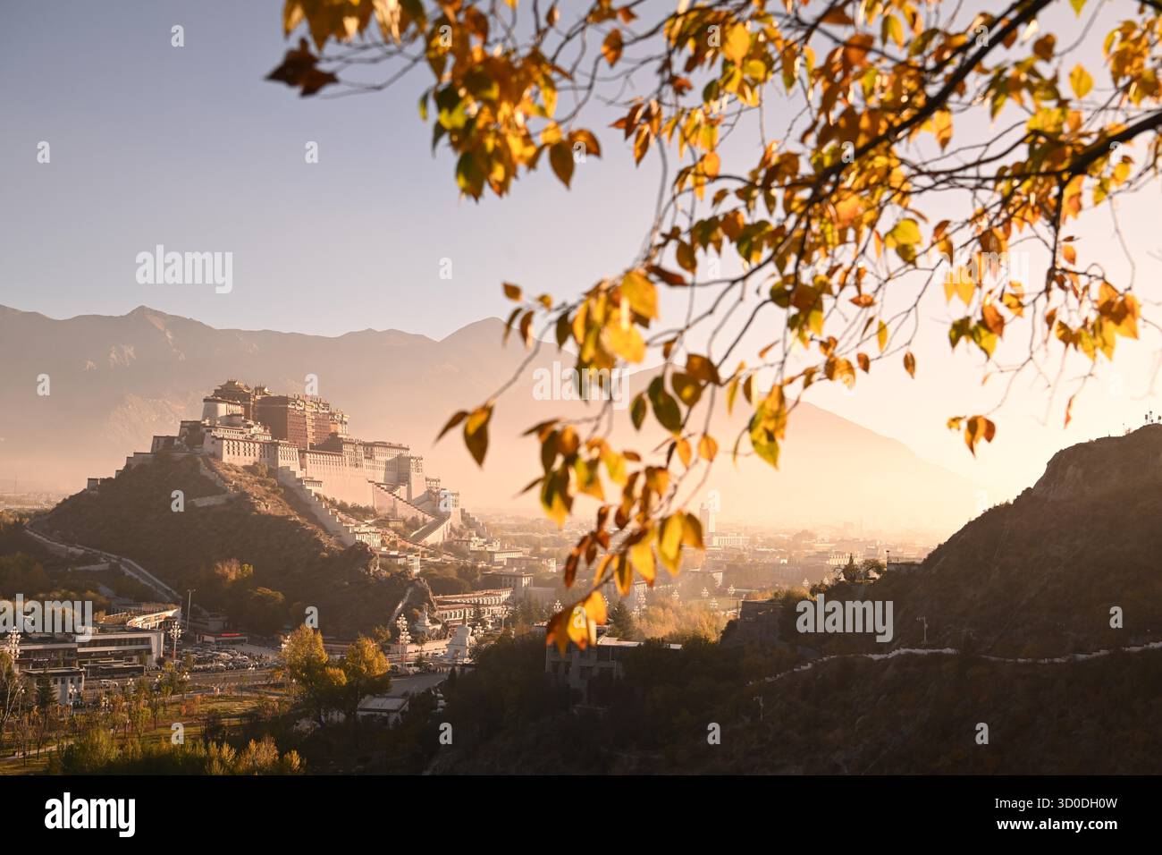 **CHINESE MAINLAND, HONG KONG, MACAU AND TAIWAN OUT** Autumn scenery at ...