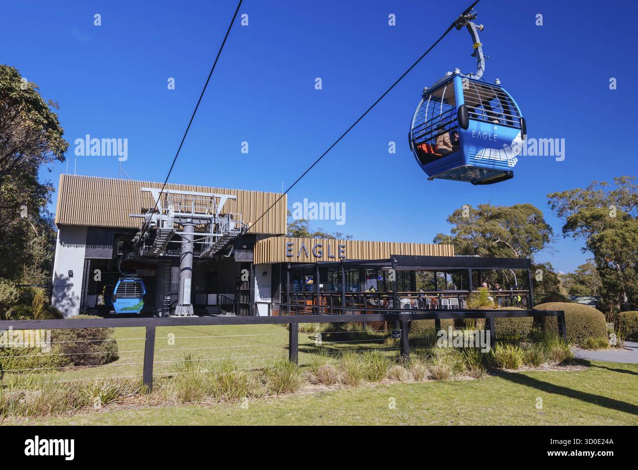 ARTHURS SEAT, AUSTRALIA - MAY 10 2025: Arthurs Seat Eagle cable car as ...