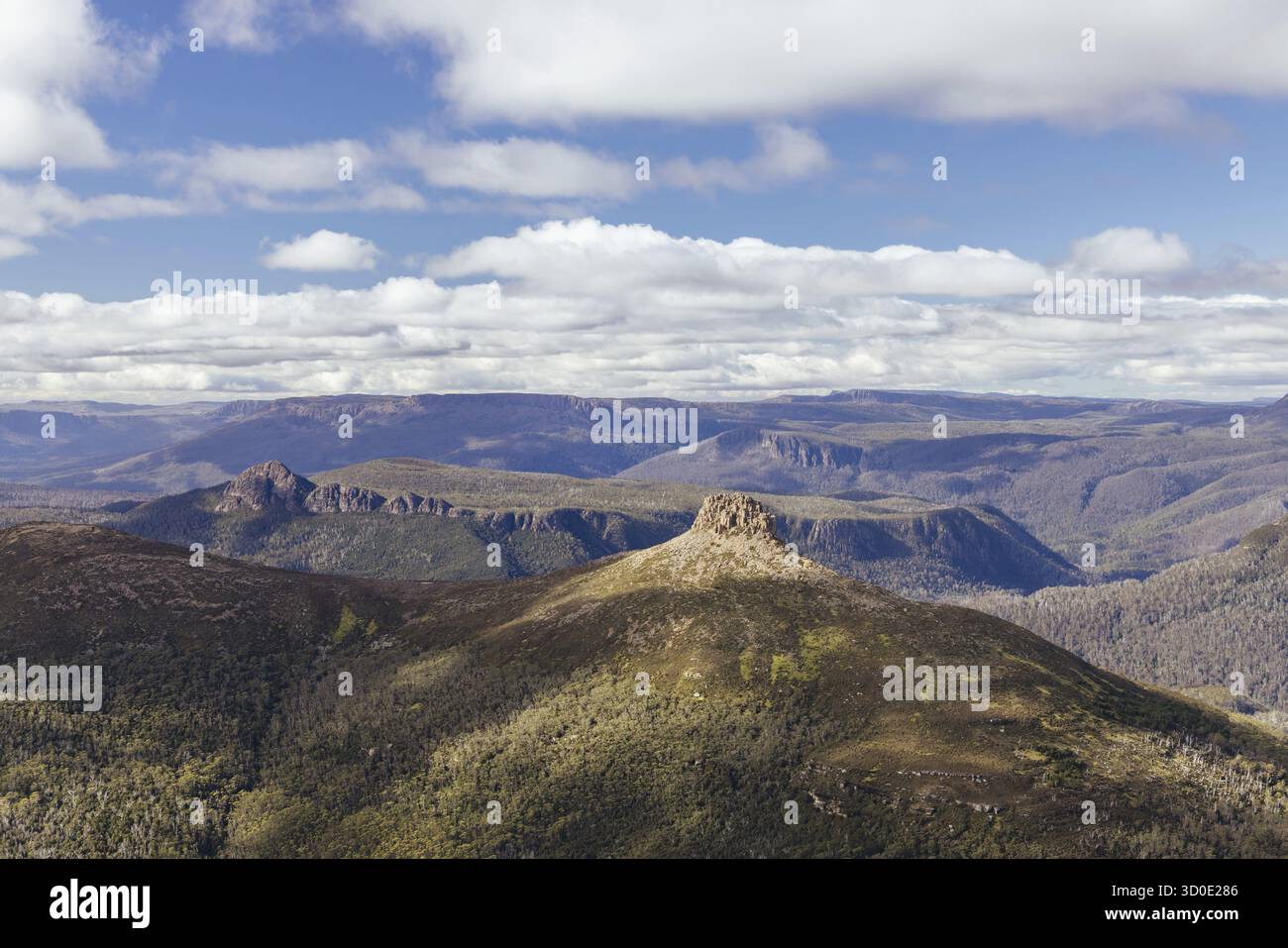 Wide landscape views from the summit of Mt Ossa and surrounds on a ...
