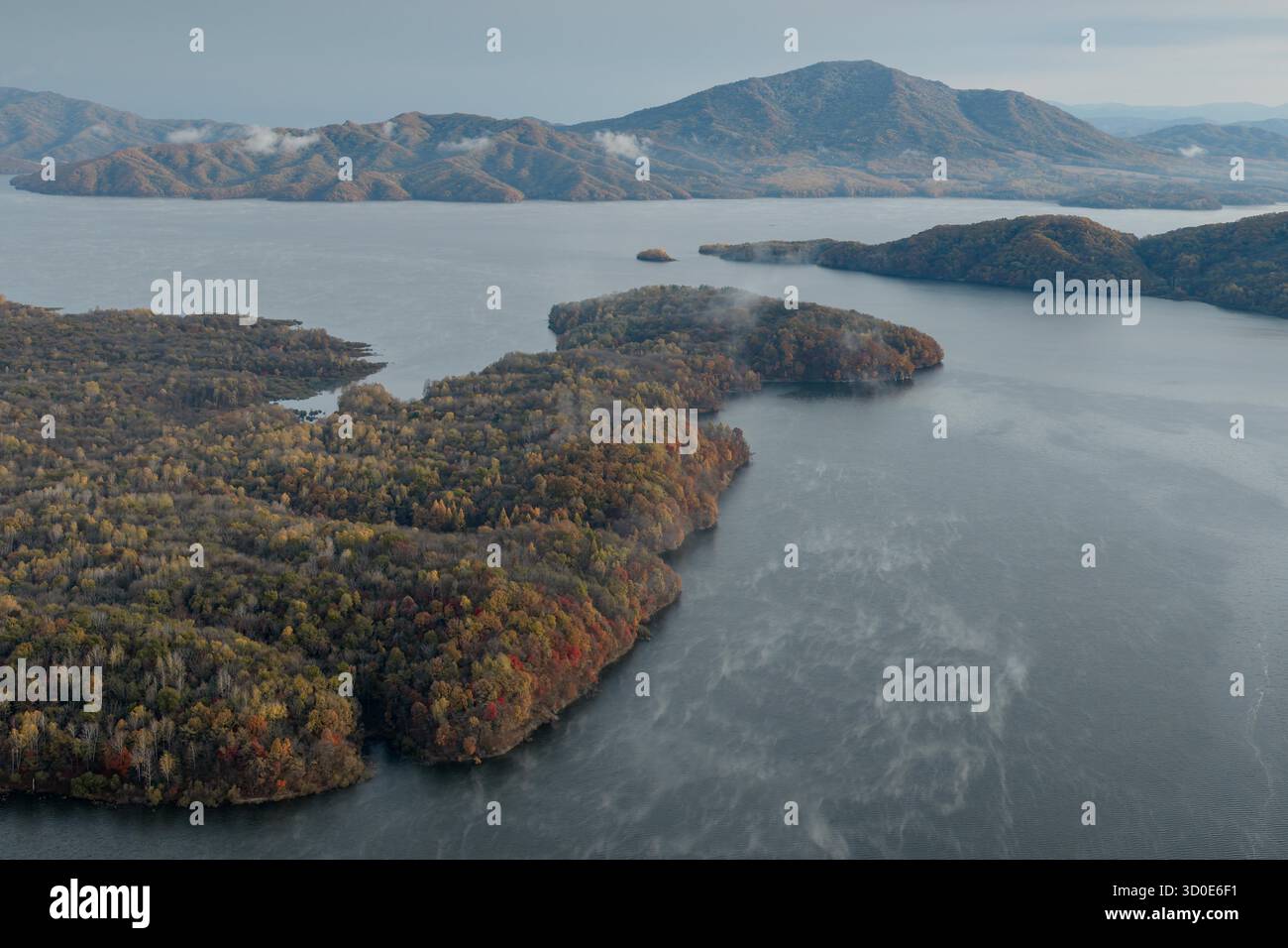 Autumn scenery at the Fenghuangshan National Forest Park in Harbin City ...