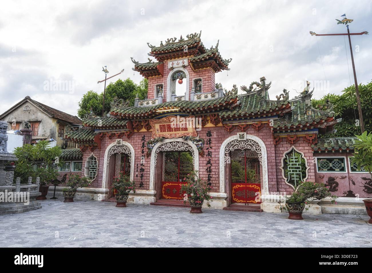 Fujian assembly hall famous assembly hall in Hoi An ancient town in ...
