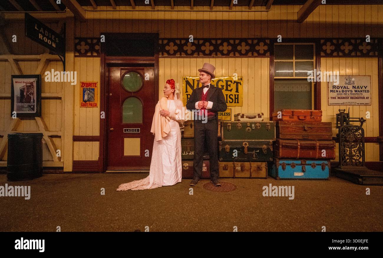 Actors playing the part of newly weds Winifred & Ronald Knapp, who four ...