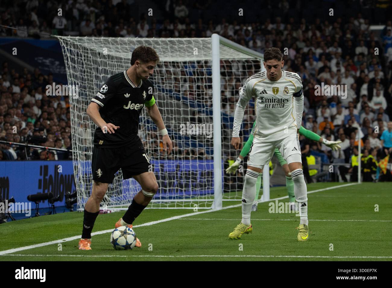 Kenan Y?ld?z (10) of Juventus seen in action during the UEFA Champions ...
