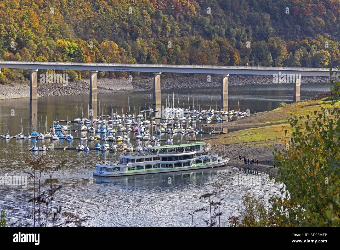Marina, sightseeing boat, pier, Talbruecke, Sondern, Olpe, Biggesee ...