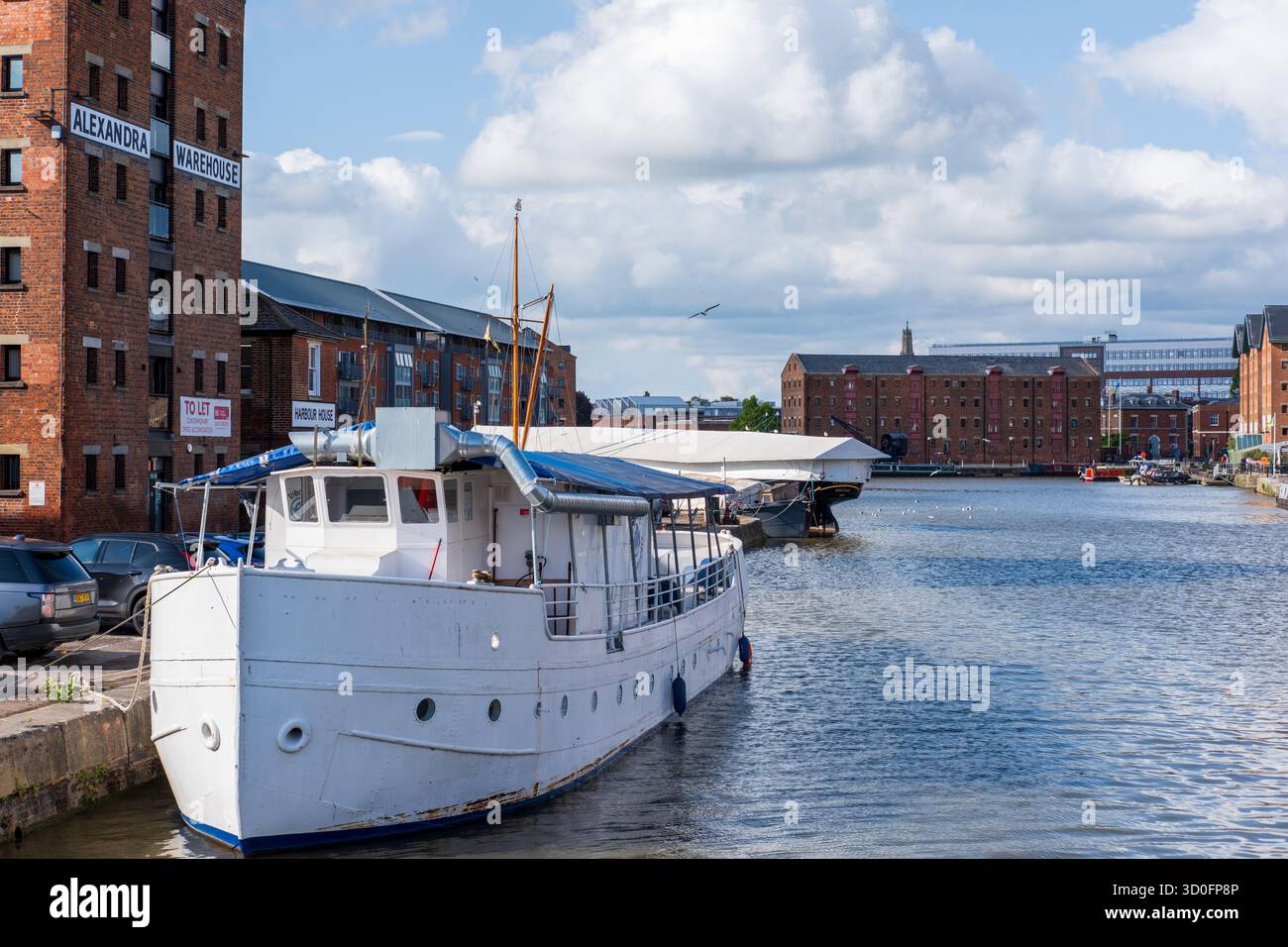 Historic dockyards of Gloucester, England, UK Stock Photo - Alamy
