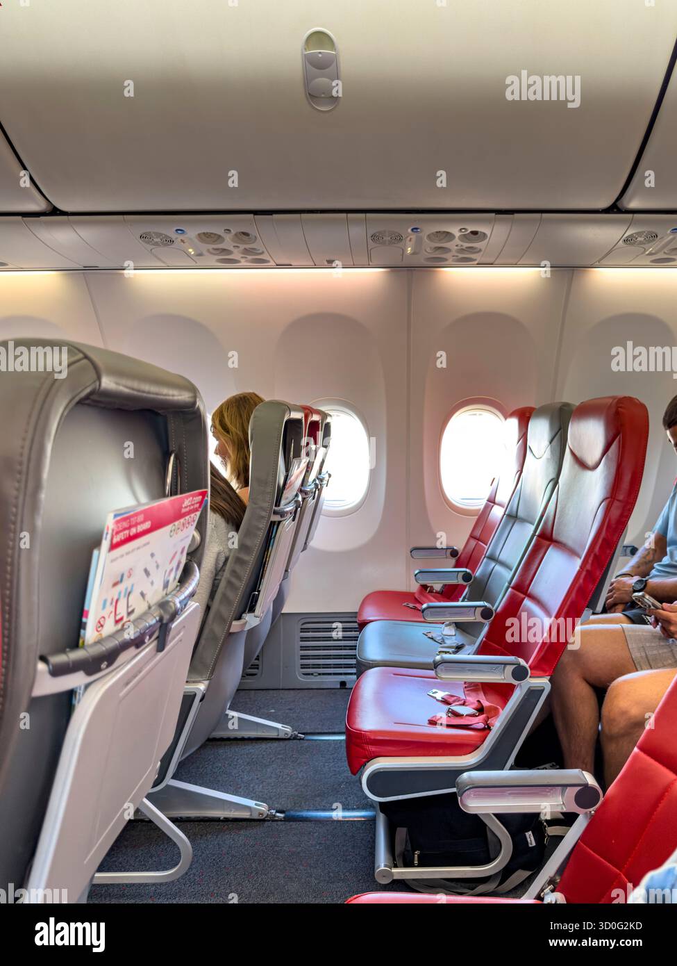 Airliner moment smartphone stock photos and images - Alamy