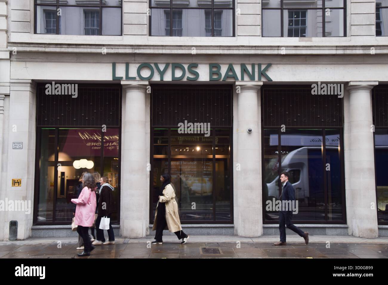 London, UK. 23rd October 2025. People walk past the Lloyds Bank branch ...