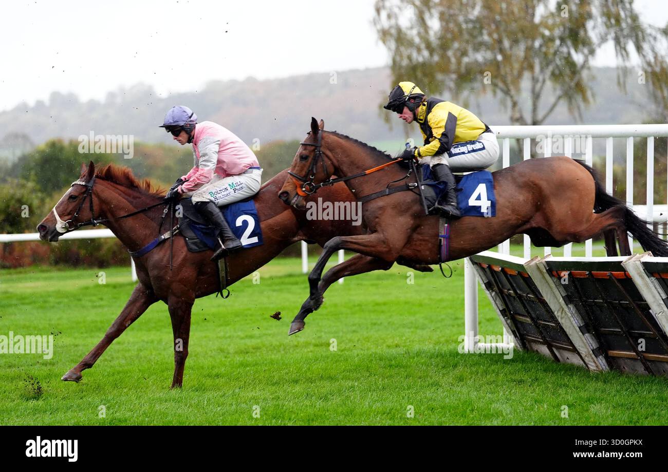 La Lolita ridden by James Bowen (right) on their way to wining the HR ...