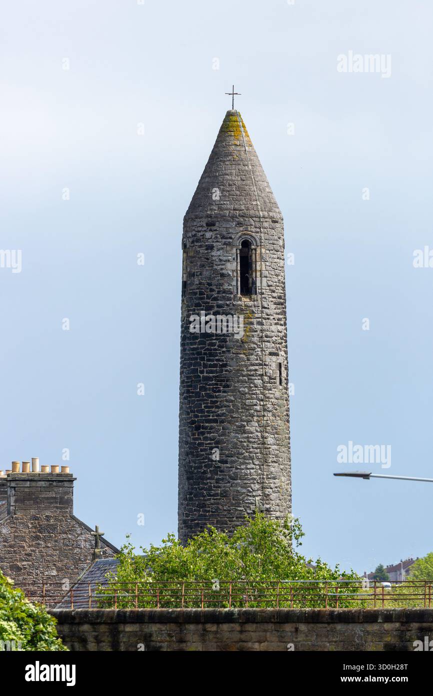100 foot round tower hi-res stock photography and images - Alamy