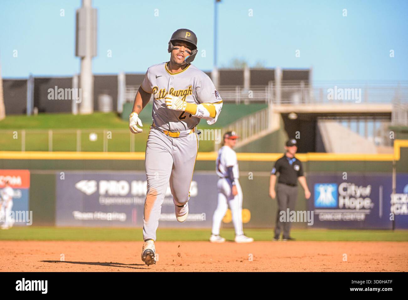 Salt River Rafters right fielder Emerlyn Valdez (27) homers in the ...