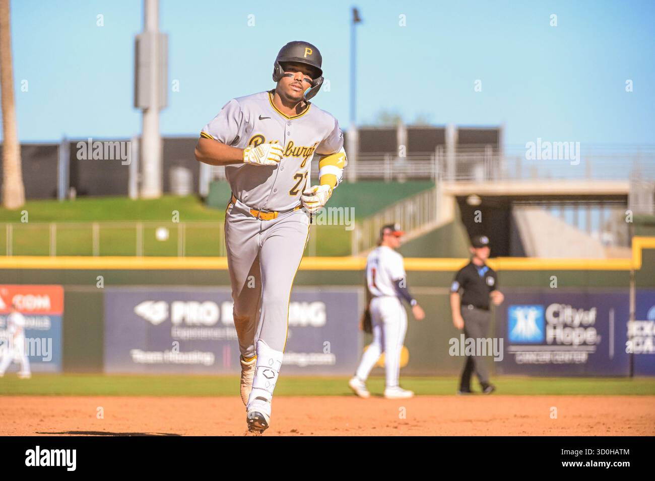 Salt River Rafters right fielder Emerlyn Valdez (27) homers in the ...