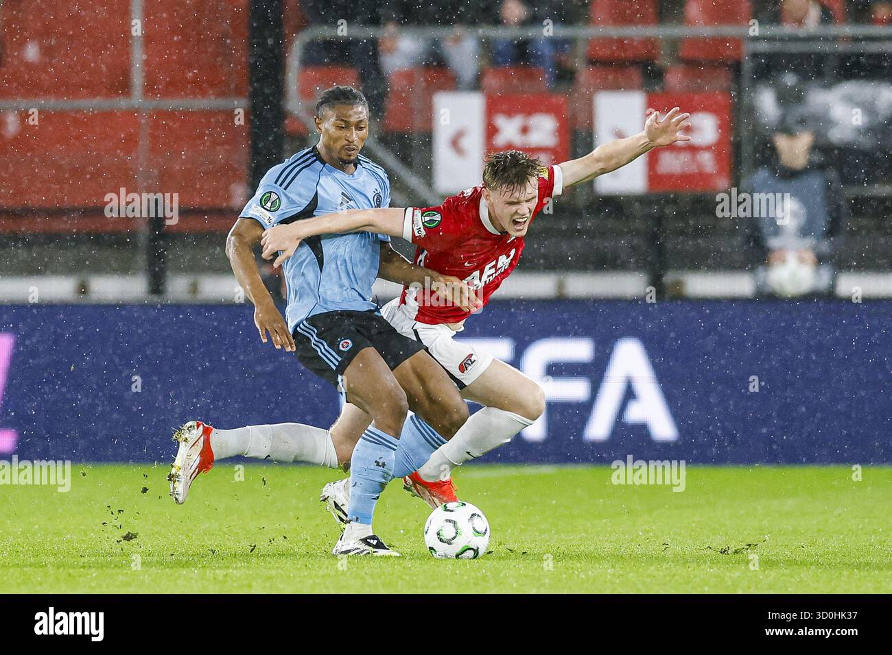 Alkmaar, Netherlands. 23rd Oct, 2025. ALKMAAR, 23-10-2025, AFAS Stadium ...